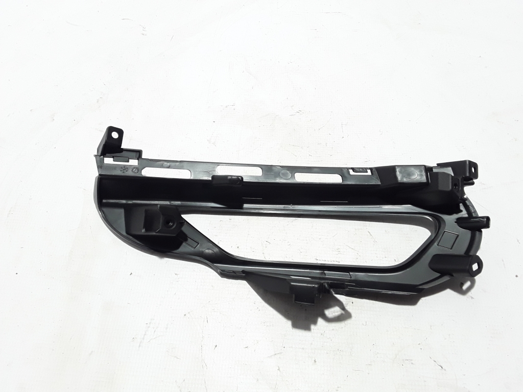 Used VOLVO XC60 Front bumper fog lamp holder 31425180