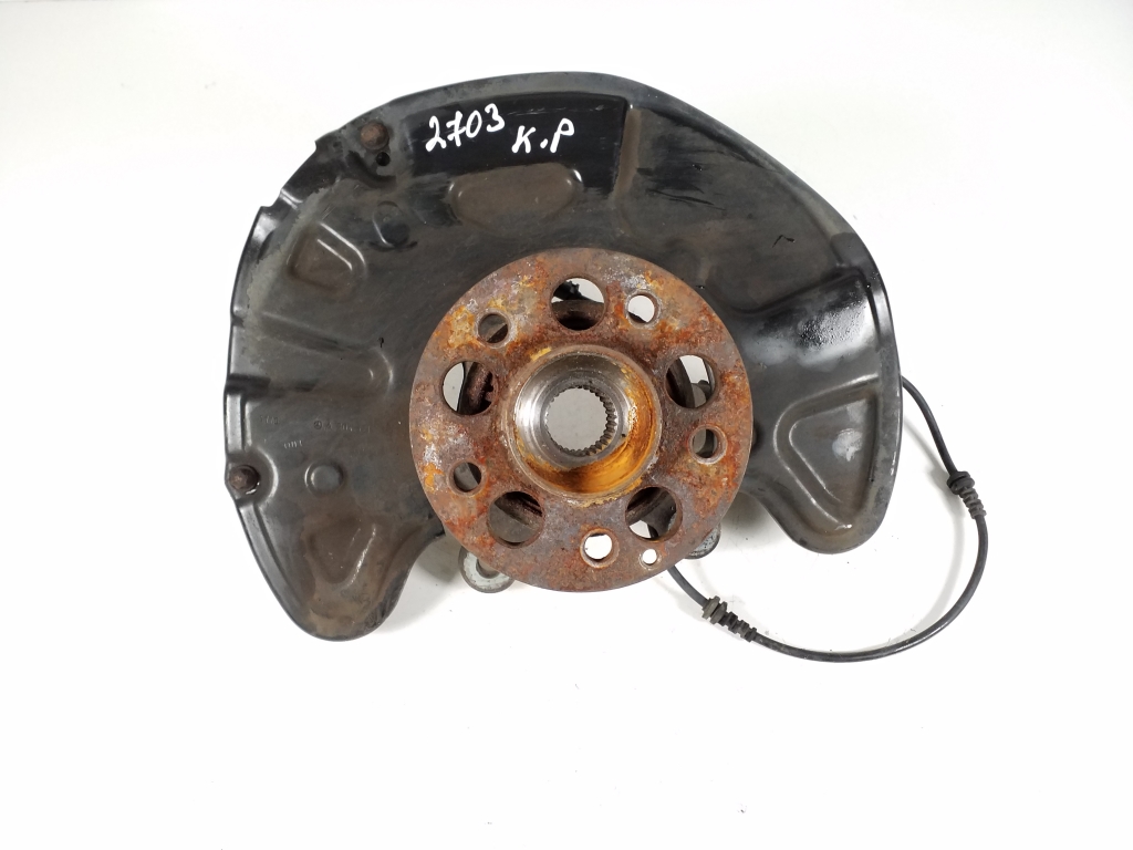 Used Mercedes Benz GLK-Class Hub front A2043322901