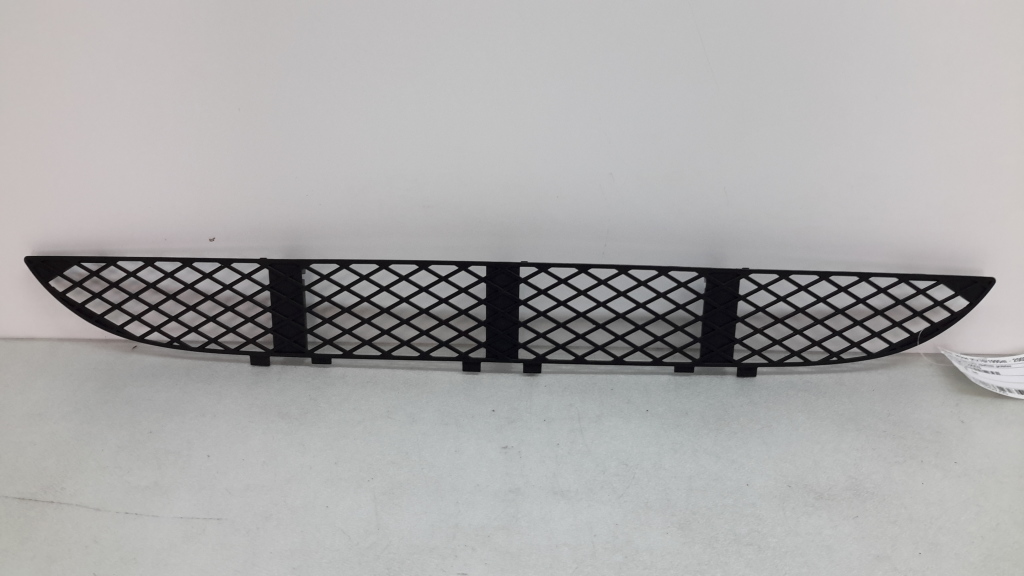 Used Mercedes Benz E-Class Front bumper lower grille A2108850053