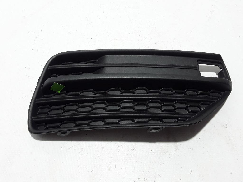 Used VOLVO XC90 Front bumper lower grille 31383732