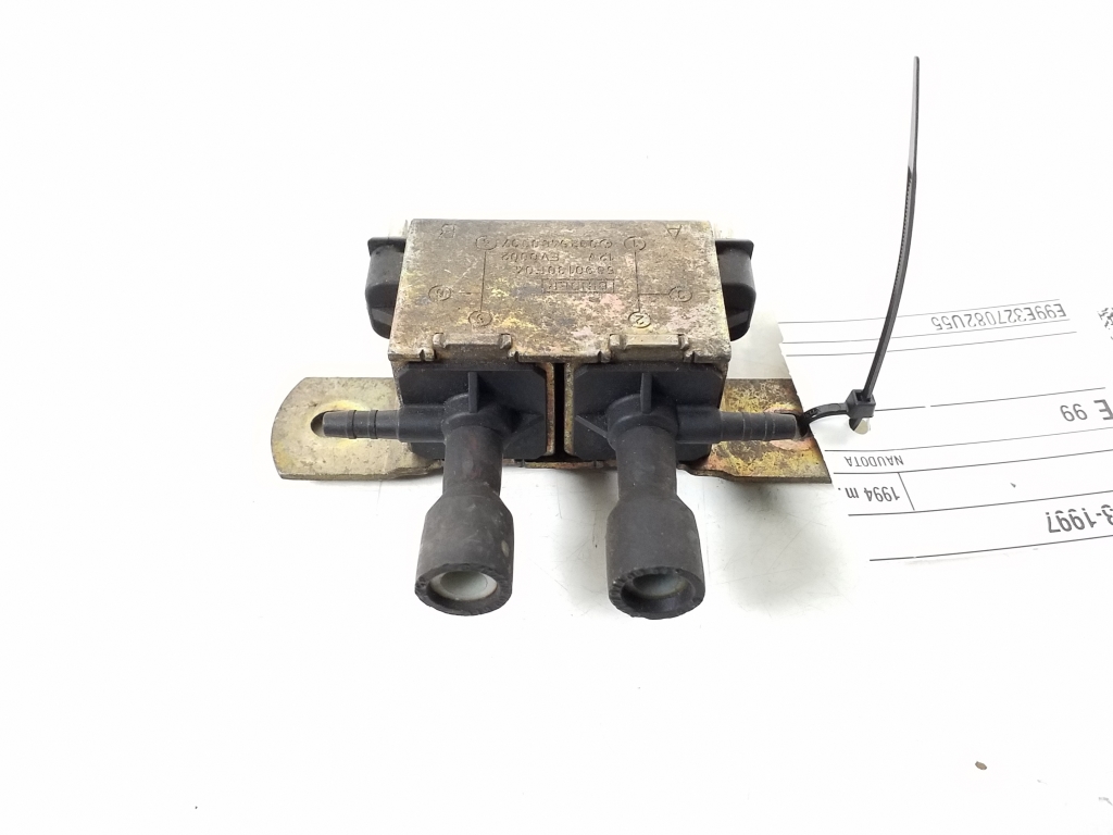 Used Mercedes Benz C-Class Valve other A0025400697