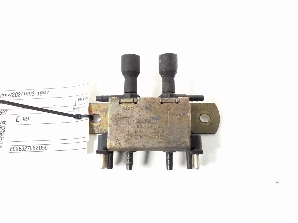 Used Mercedes Benz C-Class Valve other A0025400697