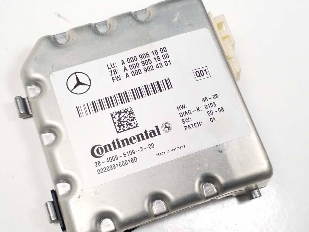 Used Mercedes Benz E-Class Camcorder front A0009051600