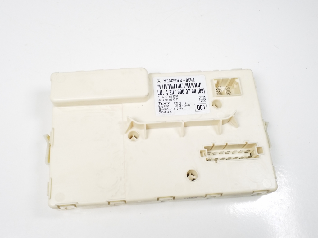 Used Mercedes Benz E-Class Control panel A2079003700