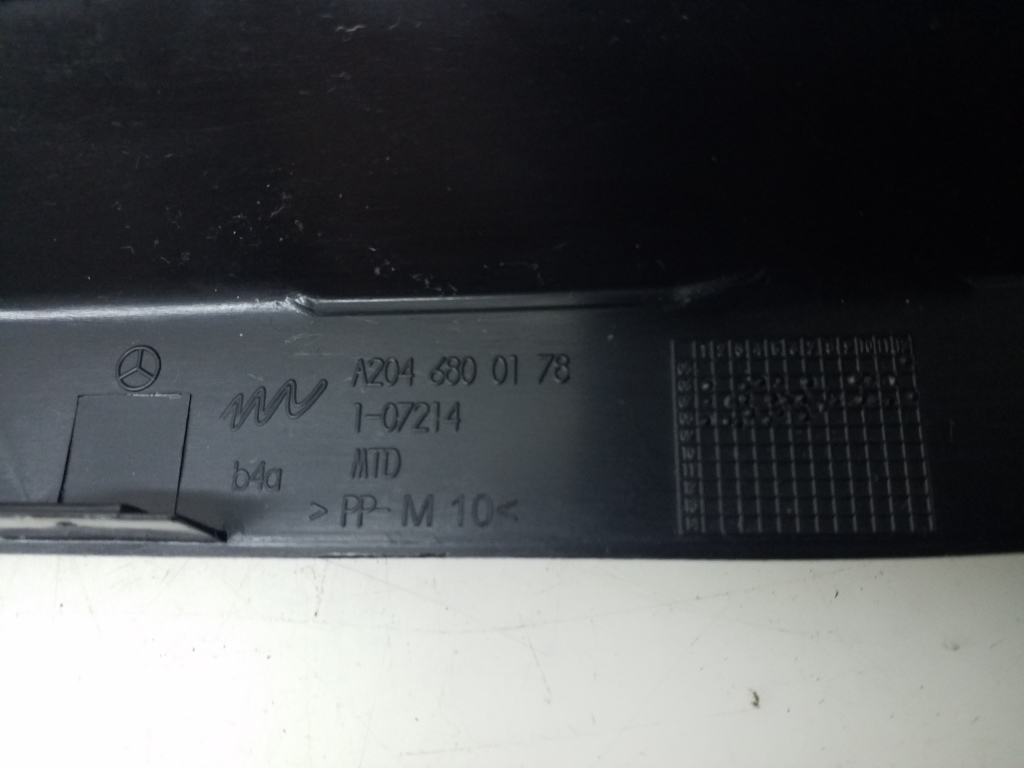 Used Mercedes Benz C-Class Interior panel other detail A2046800178
