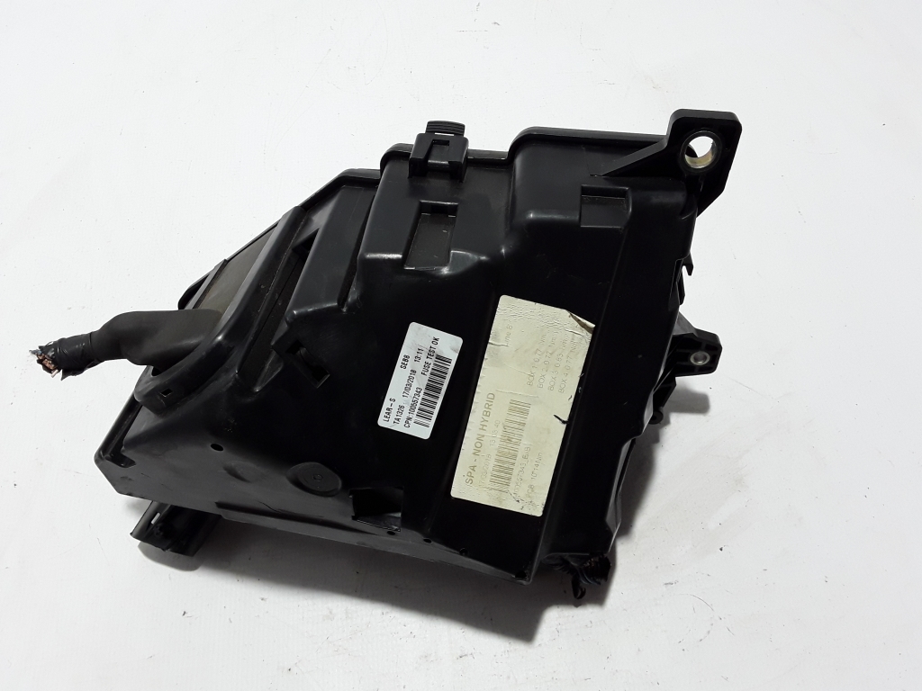 Naudotas VOLVO XC60 Saugiklių bloko laikiklis po variklio gaubtu 31398000