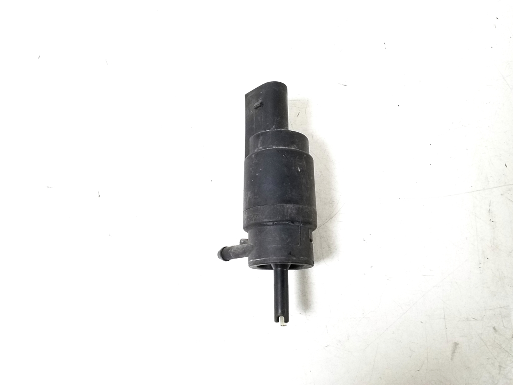 Used Mercedes Benz S-Class Front window washer motor A2108690821