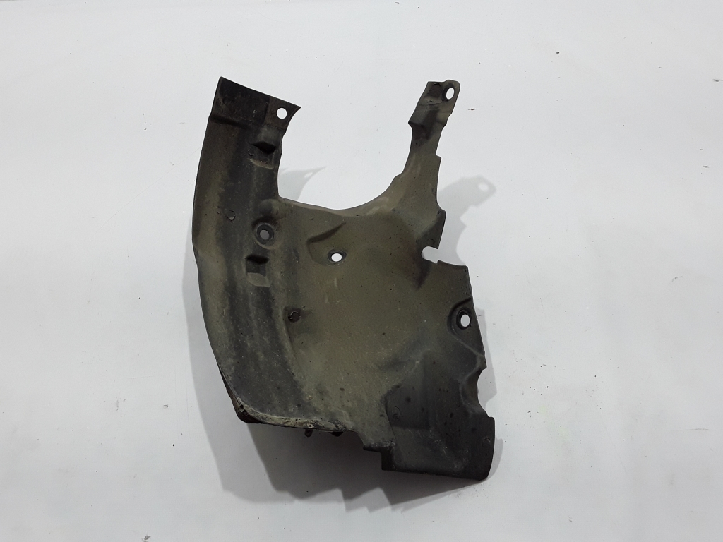 Used RENAULT Clio Rear part of the front fender 638428084R
