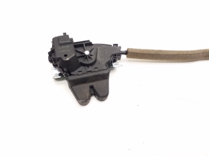 Used Mercedes Benz E-Class Trunk lid lock A2047500485