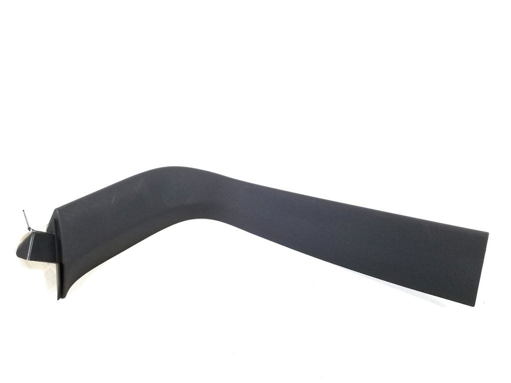 Used Mercedes Benz B-Class Other detail of the boot lid punch A2467400271