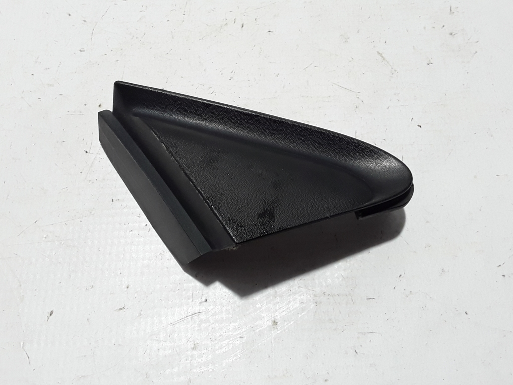 Used RENAULT Laguna Trim to the mirror triangle 638740005r