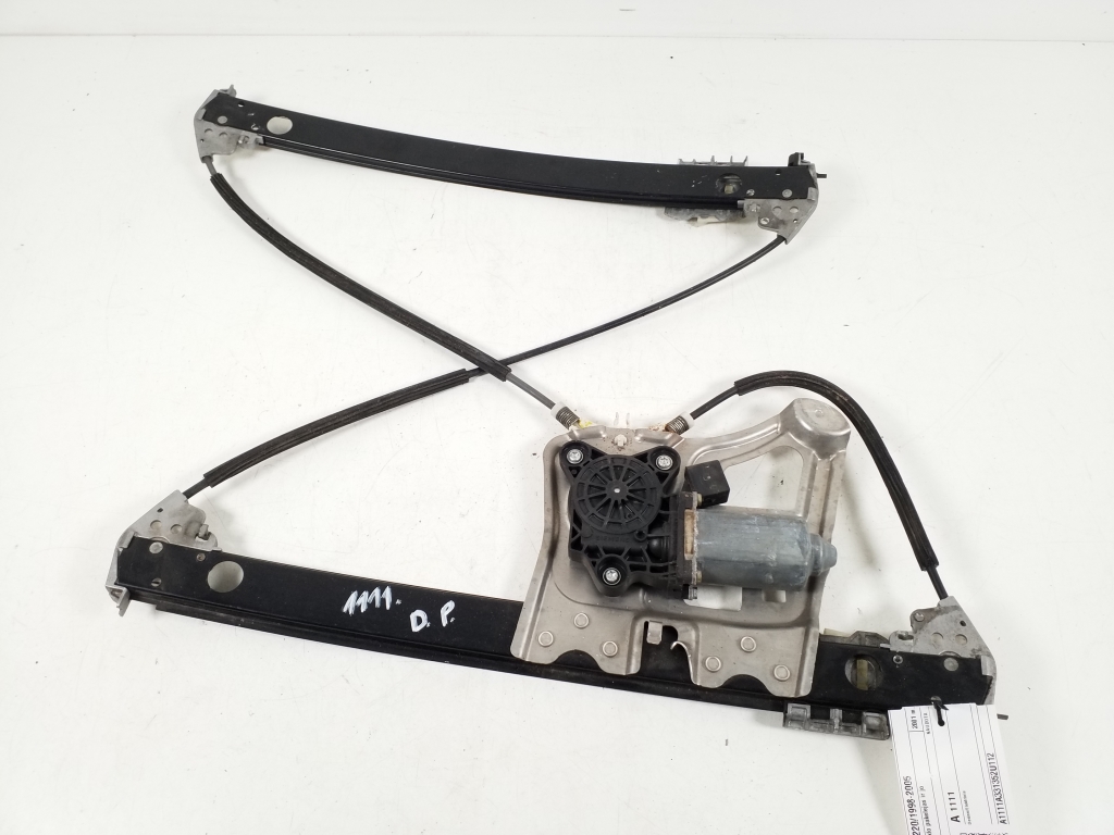 Used Mercedes Benz S-Class Front door window lifter and its parts