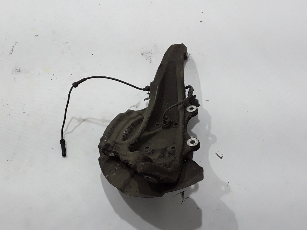 Used BMW 5 SERIES Hub front 31216775768