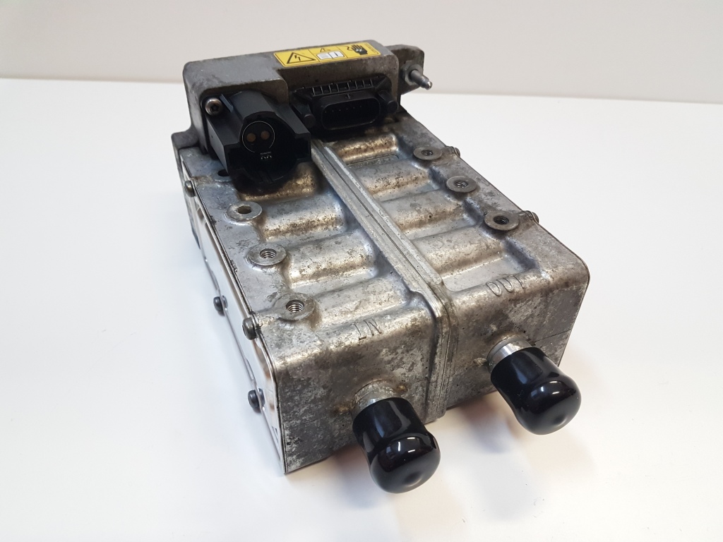 Used Mercedes Benz C-Class Engine heating element A0008350500