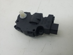 Used Mercedes Benz C-Class Interior shoulder valve motor A2219066900