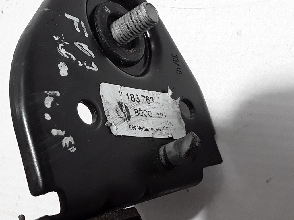 Used BMW 5 SERIES Engine cover lock 7183763