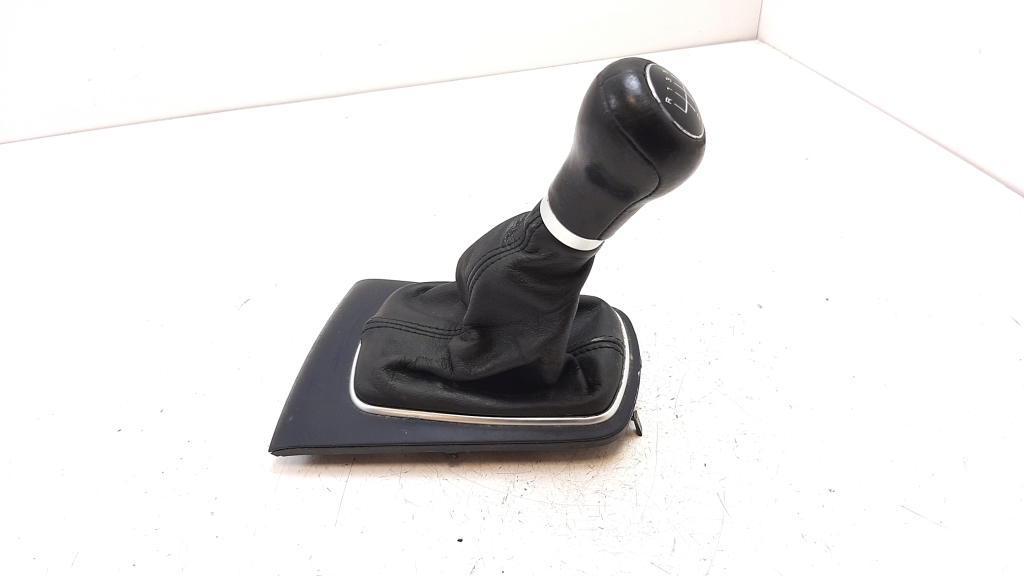 Used AUDI A3 Gear lever ball 8L0864261A