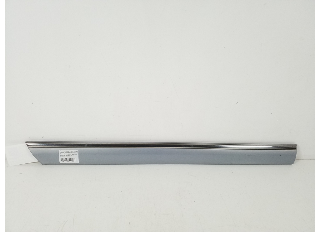 Used Mercedes Benz S-Class Rear side door strip A2206900862
