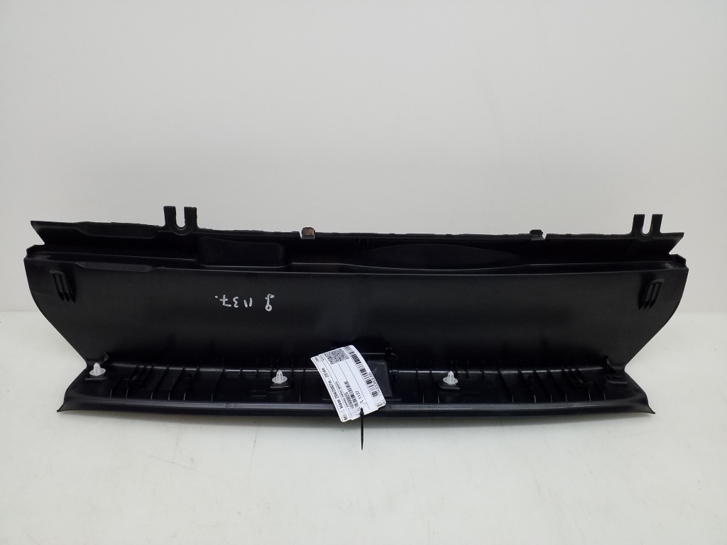 Used Mercedes Benz C-Class Rear panel interior trim A2046900825