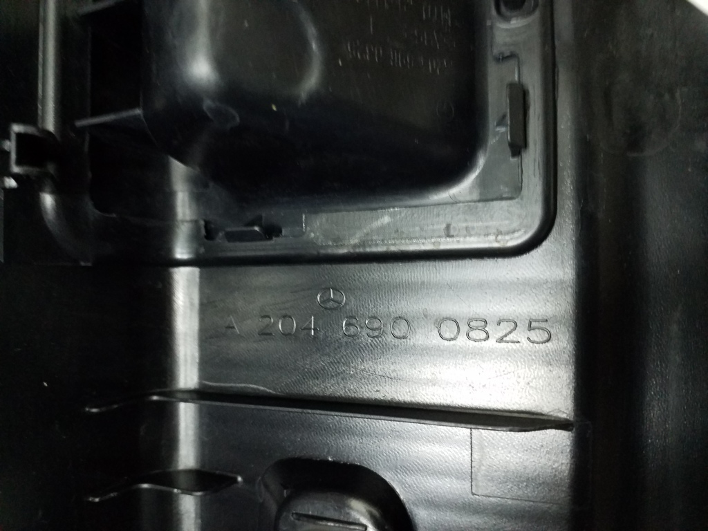 Used Mercedes Benz C-Class Rear panel interior trim A2046900825