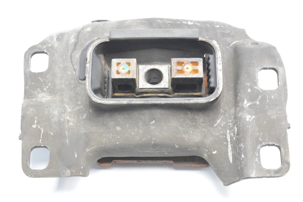 Used Ford Focus Gearbox holder AV617M121BC