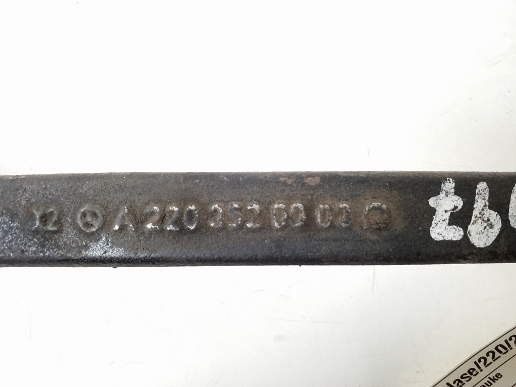 Used Mercedes Benz S-Class The rear axle pulled A2203520003