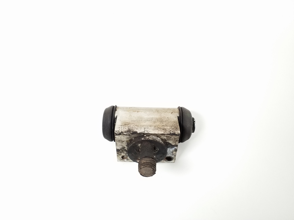 Used TOYOTA Hilux Rear brake cylinder 47550-09090
