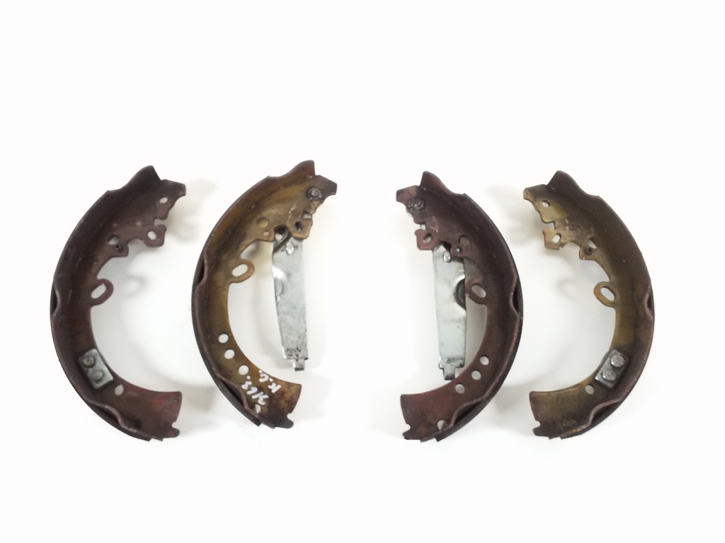 Used TOYOTA Hilux Handbrake pads 04495-0K070