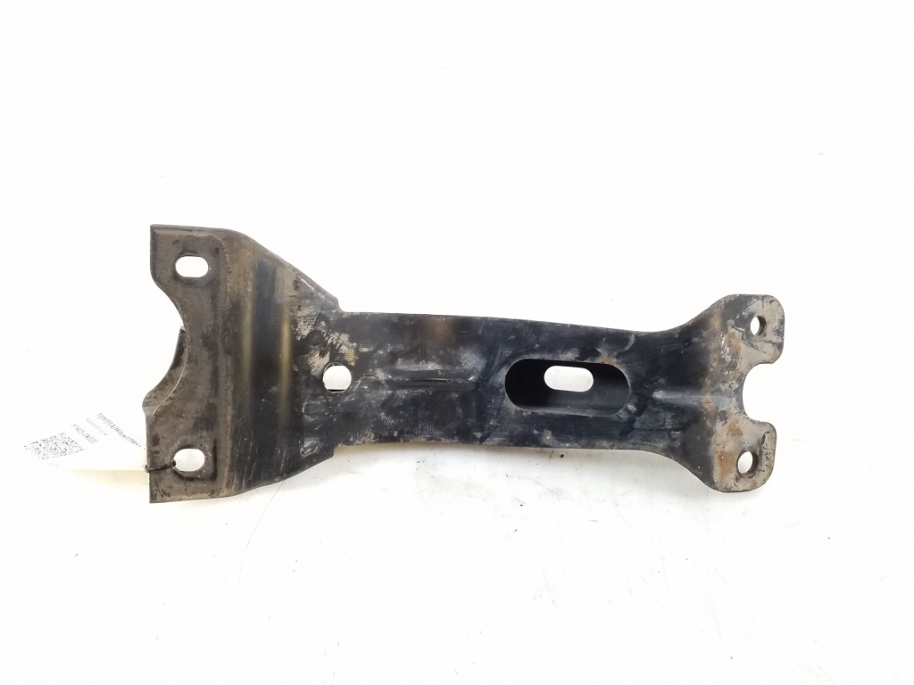 Naudotas TOYOTA Hilux Automobilio rėmo kita detalė 51405-0K020
