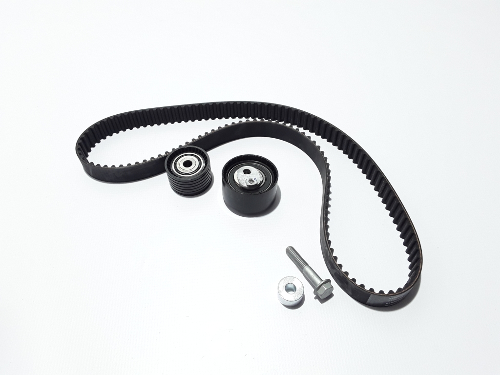 Used RENAULT Trafic Engine timing belt 8201058069