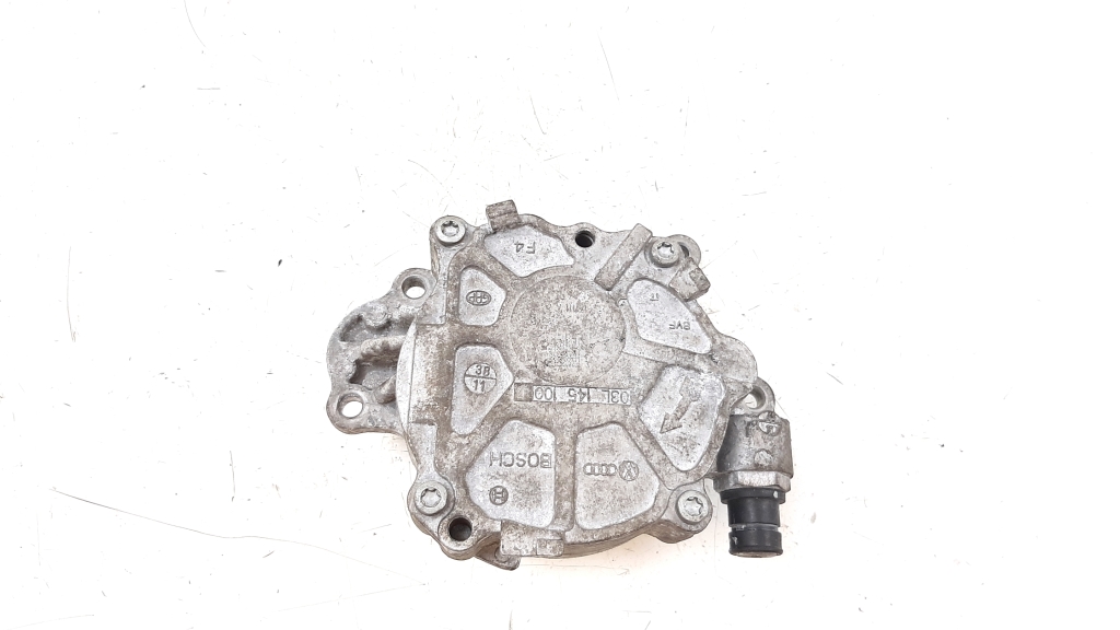 Used Volkswagen Passat Vacuum pump 03L145100
