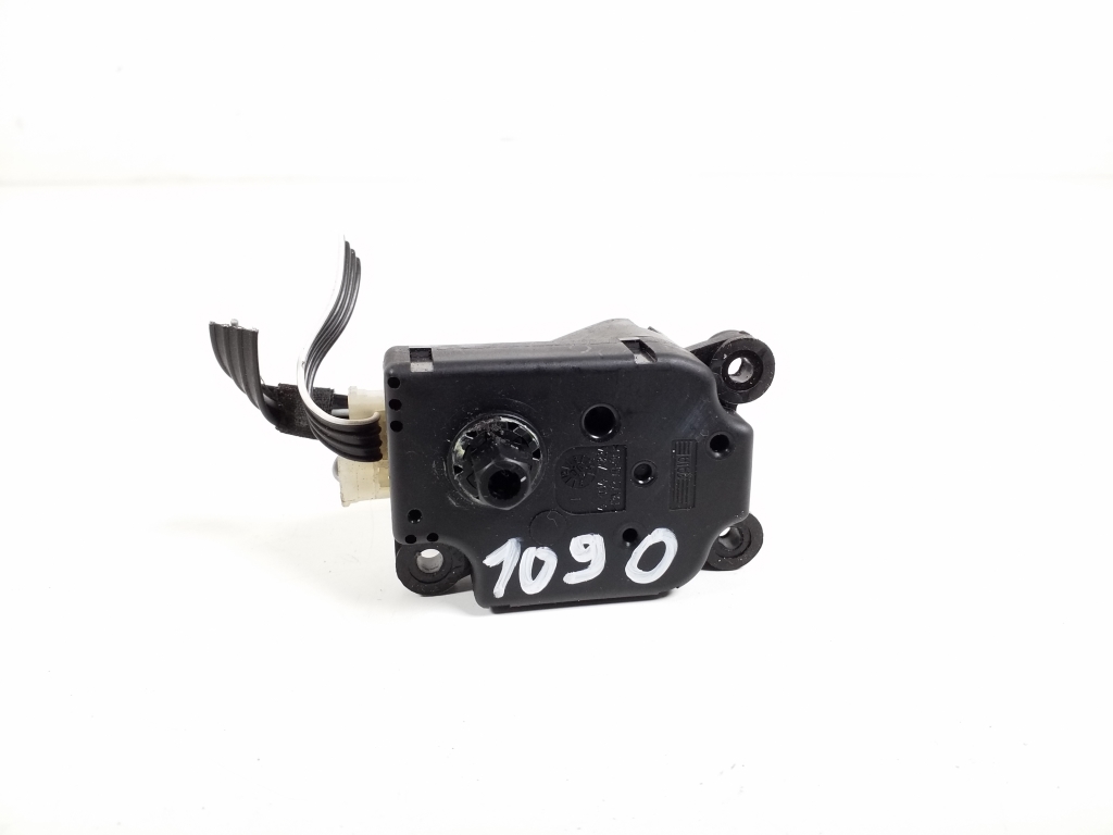 Used Mercedes Benz S-Class Interior shoulder valve motor A2208201042