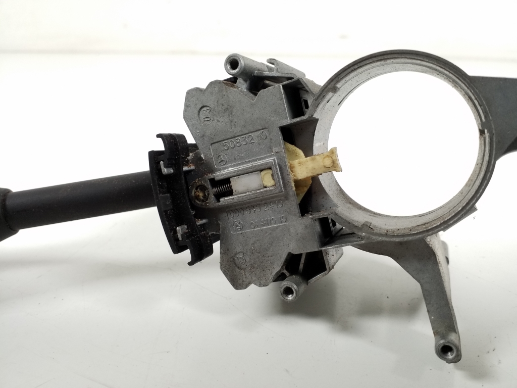 Used Mercedes Benz S-Class Switch and its parts A0005452410