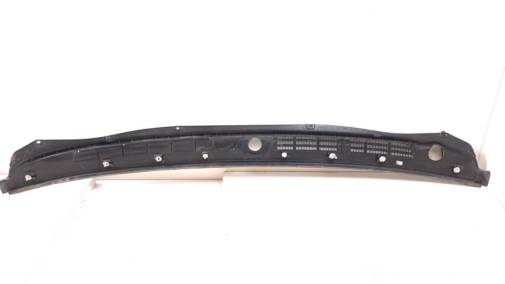 Used Isuzu D-Max Windshield wiper mechanism trim to the glass 897363044060