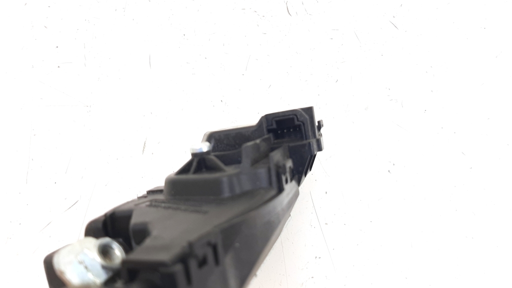 Used Mercedes Benz C-Class Trunk lid lock A2047500085