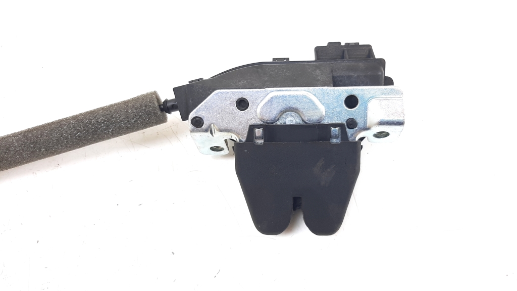 Used Mercedes Benz C-Class Trunk lid lock A2047500085