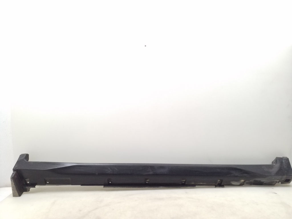 Used NISSAN X-Trail Exterior sill trim 768504CE0A