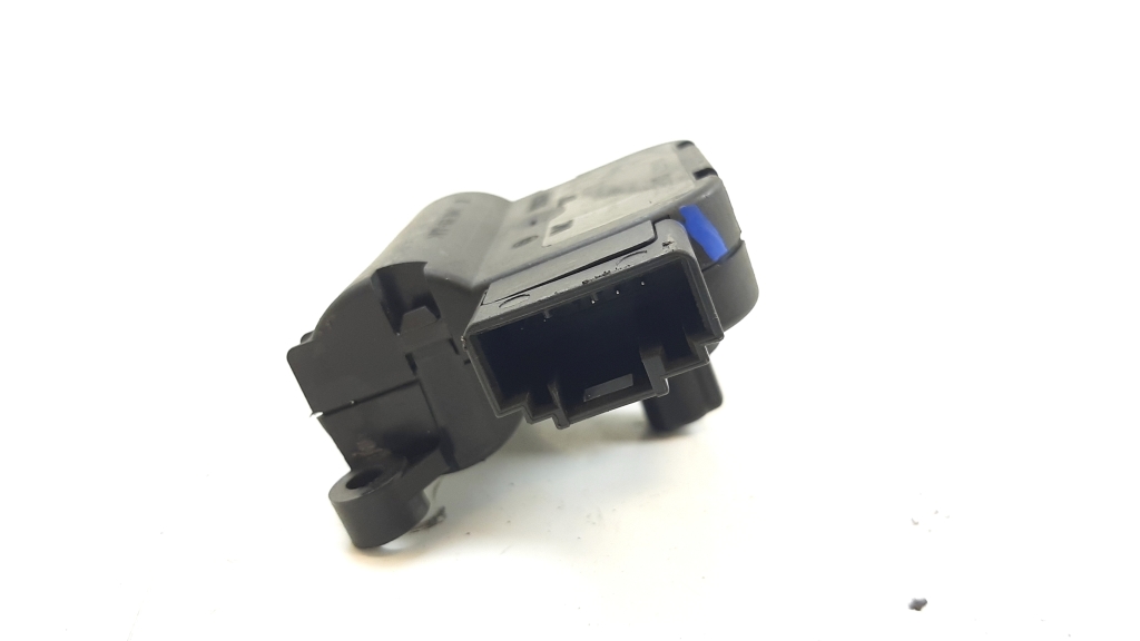Used Iveco Daily Interior shoulder valve motor 0132801312