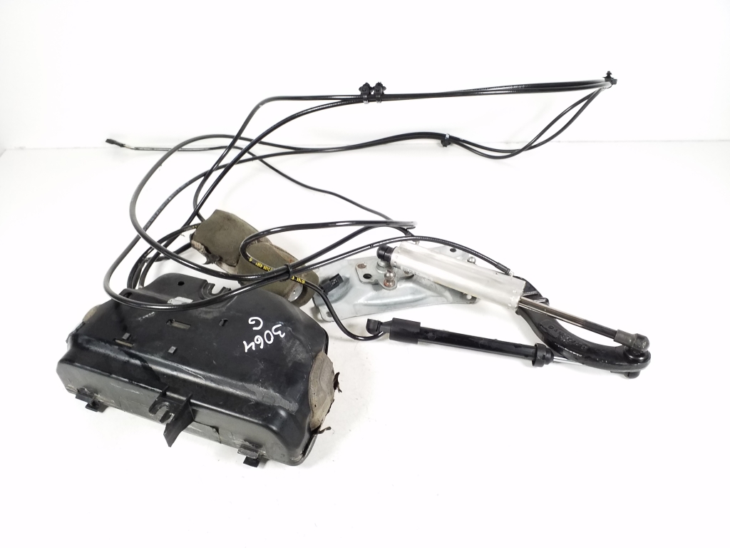 Used Mercedes Benz ML-Class Tailgate lift A1648003048