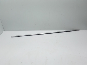 Naudotas VOLVO XC60 Priekinių durų juosta prie stiklo išorinė 31479776