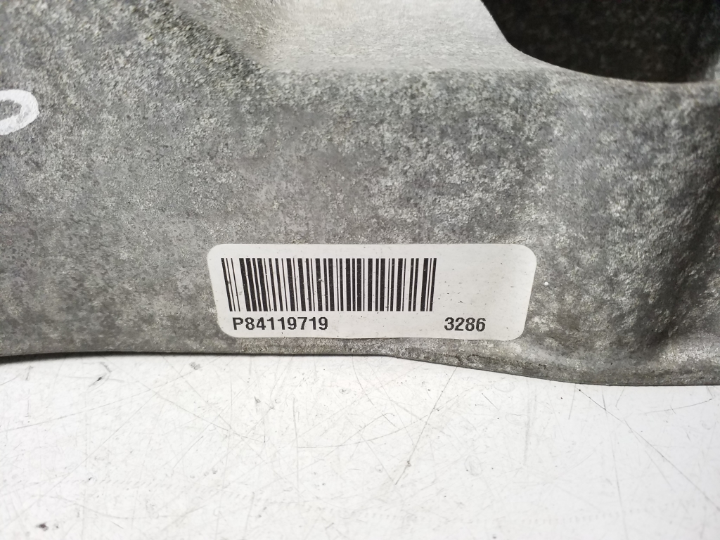 Used Chevrolet Camaro Gearbox holder 84119719