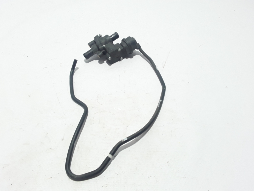 Used RENAULT Twingo Other part of the circulation pump 922304507R