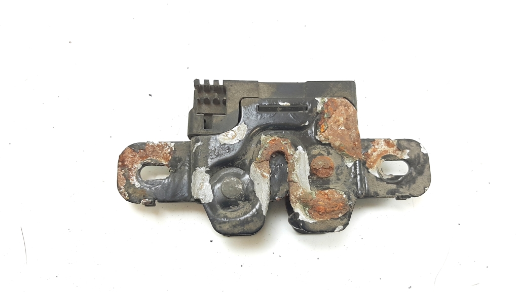 Used VOLVO V70 Engine cover lock 31298609