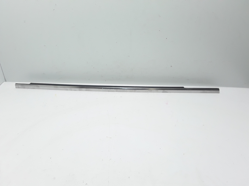 Naudotas Chrysler Pacifica Galinių šoninių durų juostelė prie stiklo ...