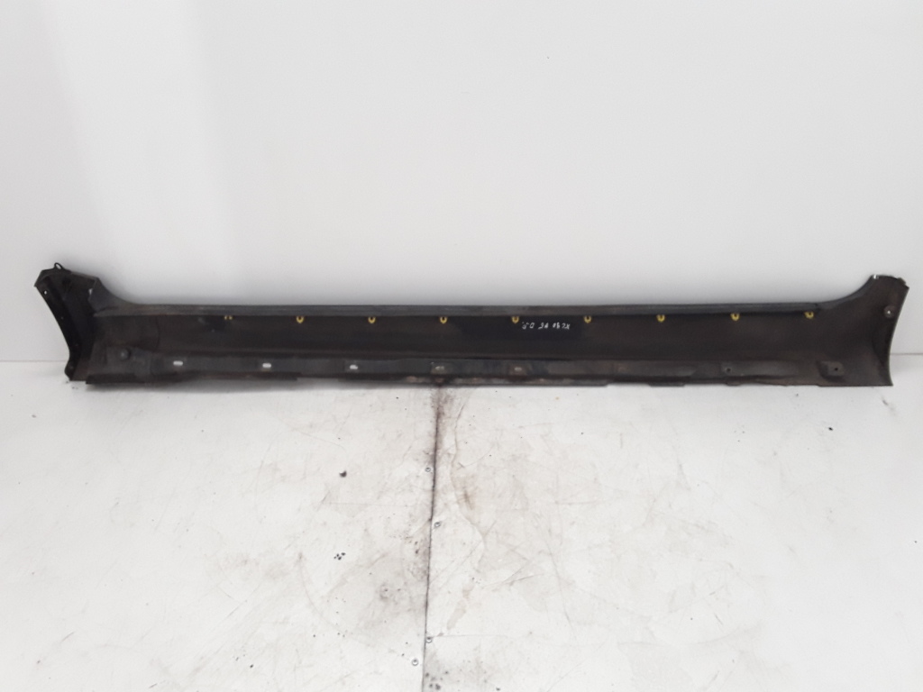 Used VOLVO XC90 Exterior sill trim 30653723