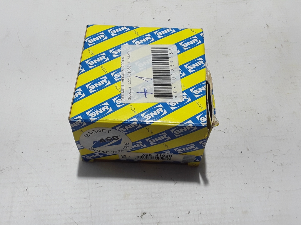 Used RENAULT Megane Front hub bearing 7701210111