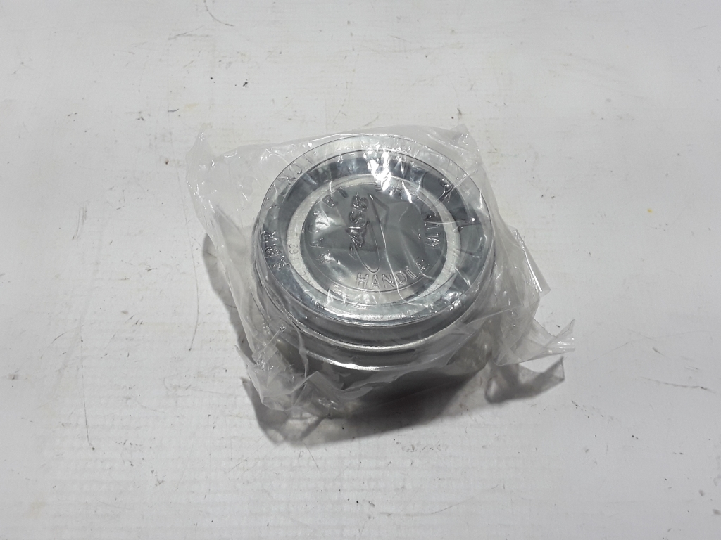 Used RENAULT Megane Front hub bearing 7701210111