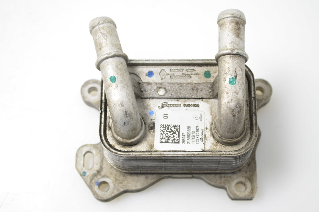 Used NISSAN Qashqai Oil cooler 213052032R