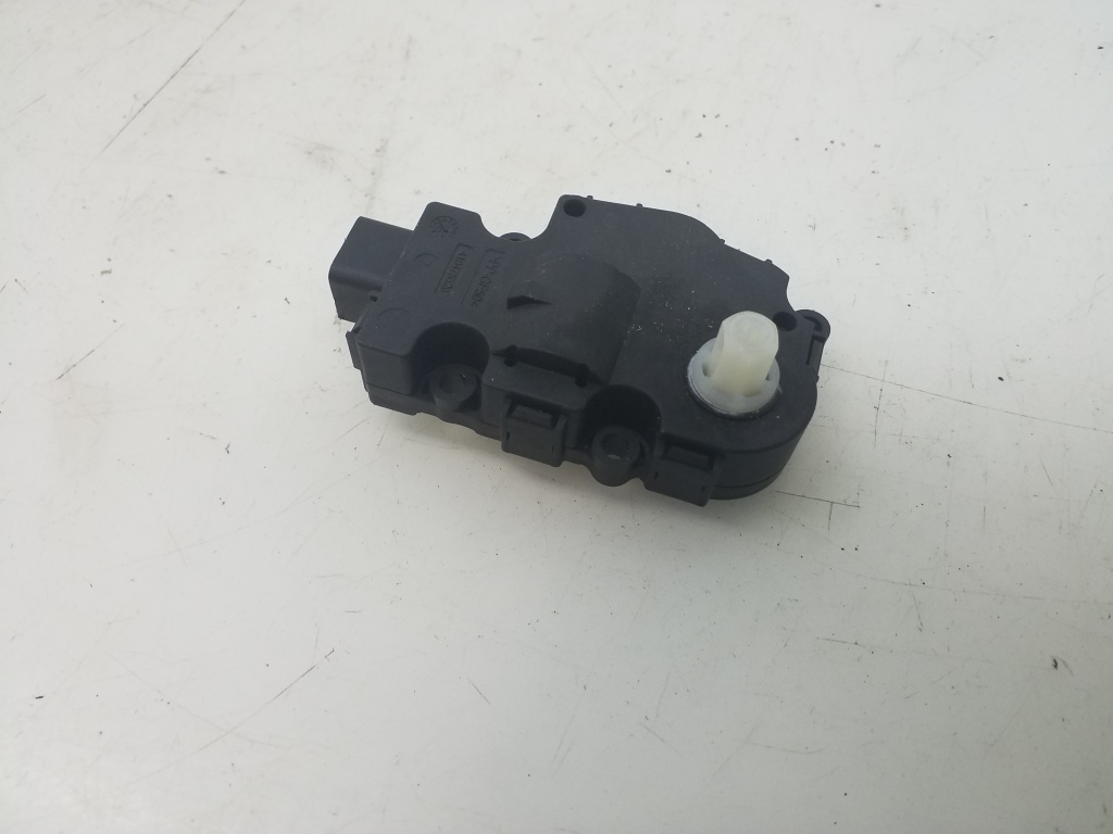 Used Mercedes Benz C-Class Interior shoulder valve motor A2219066900