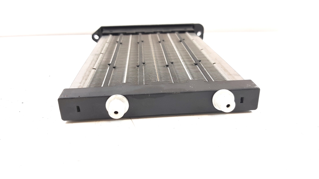 Used Kia ceed Interior shoulder radiator 07t284m0011